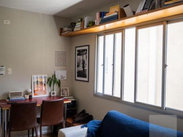 Apartamento reformado e mobiliado pronto para morar e próximo ao Shopping Higienopolis!