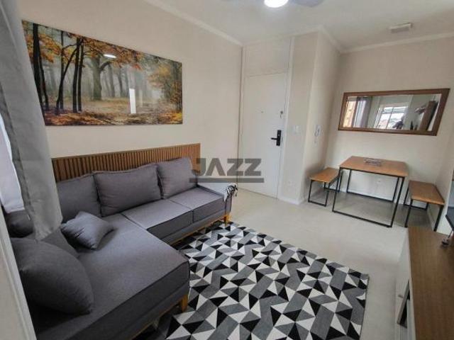 Apartamento Reformado e Modernizado com 2 Vagas Cobertas, Porteira Fechada e Pronto para Financiar!