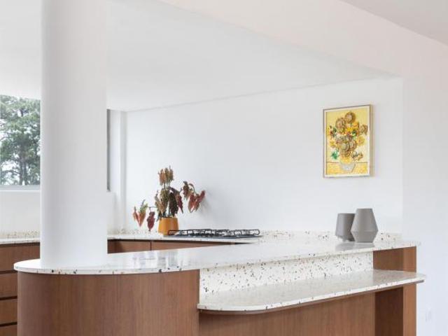 Apartamento reformado e pronto para morar no Batel