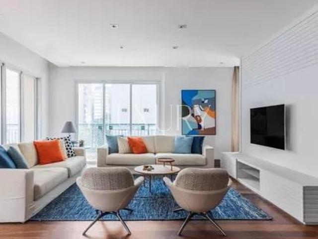 Apartamento Reformado em Condomínio Exclusivo no Jardim América