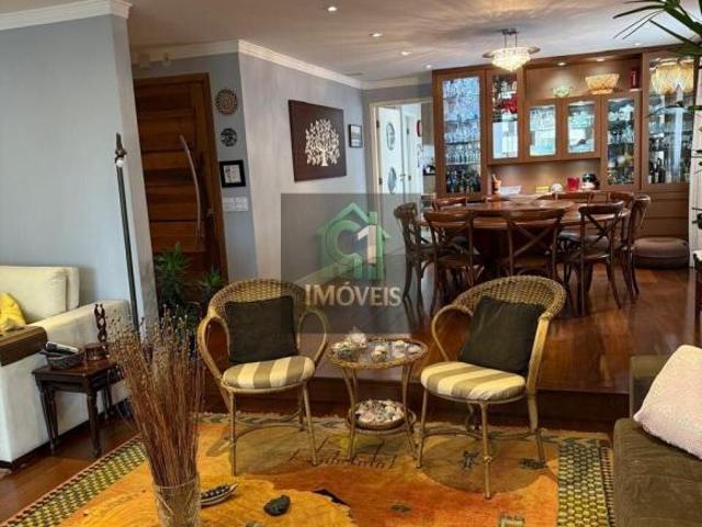 Apartamento reformado em Higienopolis com 4 dormitórios, 210 metros e 3 vagas