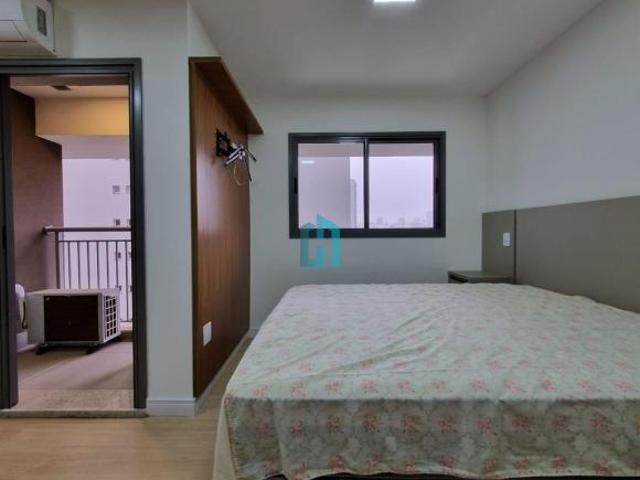 Apartamento reformado em Moema Venda