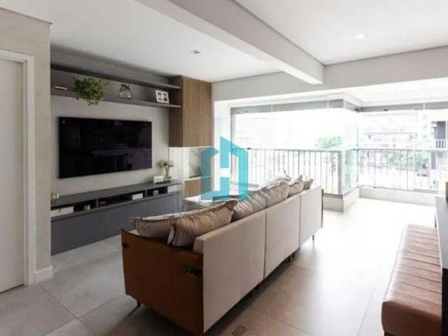 Apartamento Reformado em Moema Venda