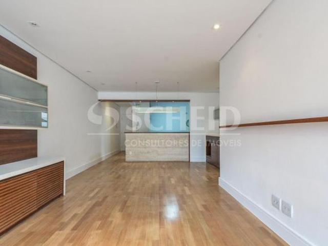 Apartamento reformado em Pinheiros