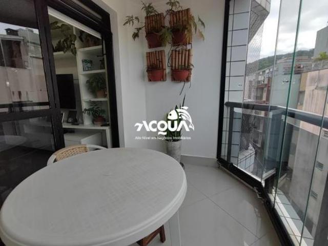 Apartamento reformado Enseada Guarujá