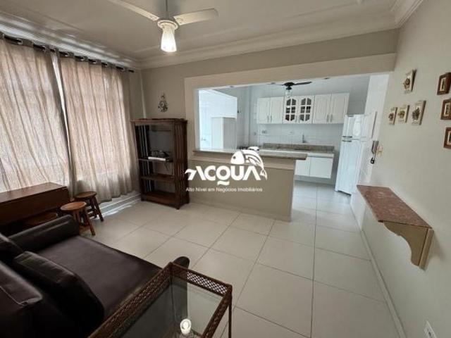 Apartamento reformado oportunidade Enseada Guarujá