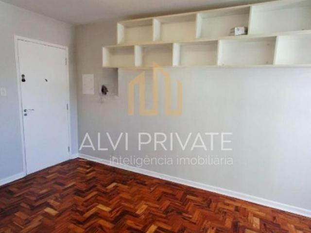 Apartamento reformado ótimo preço