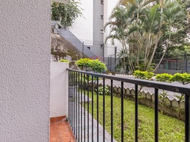 Apartamento Reformado no Coração de Sta. Mônica