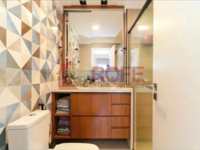Apartamento reformado no Campo Belo 182m² com 3 Quartos, sendo 1 suíte. 2 Vagas