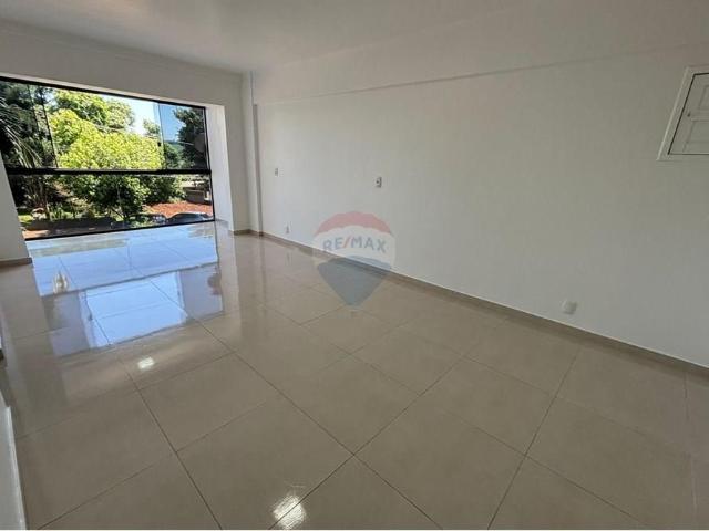 Apartamento reformado no centro de Constantina