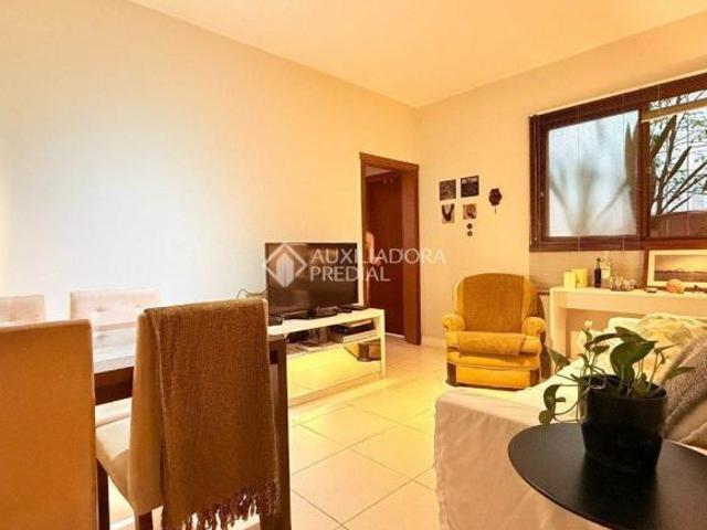 APARTAMENTO REFORMADO NO BAIRRO SANTANA