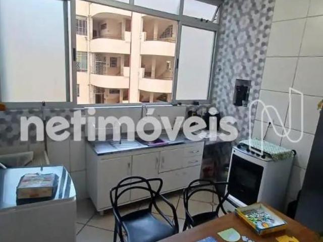 Apartamento Reformado no IAPI – Excelente Oportunidade para Morar ou Investir!