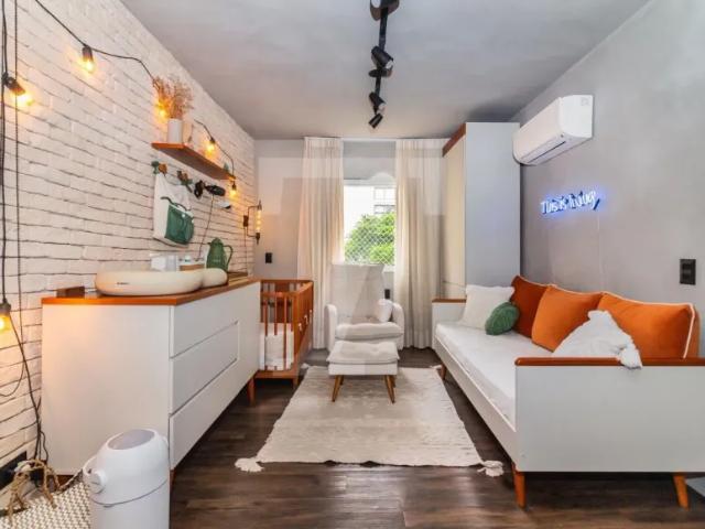 Apartamento reformado no Itaim Bibi