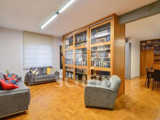Apartamento reformado no Jardim Paulista com 03 dormitórios 01 suíte + lavabo