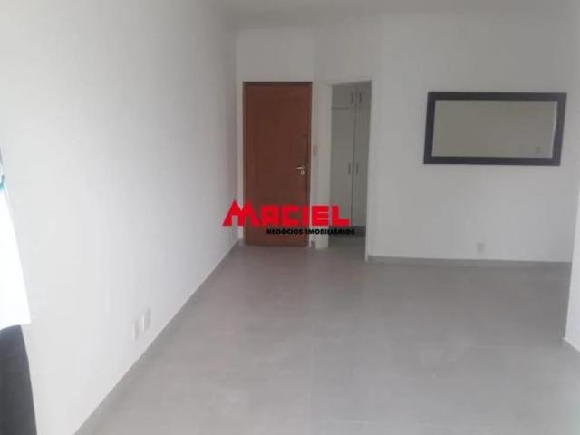 Apartamento reformado no Vilaggio Di Antonini