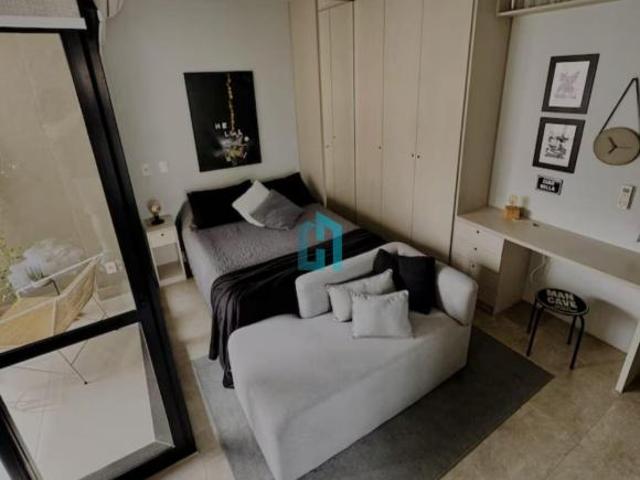 Apartamento reformado na Vila Olímpia, SP