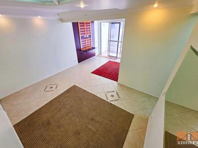 Apartamento reformado, Sala 2 ambientes, 2 quartos e 1 vaga grande