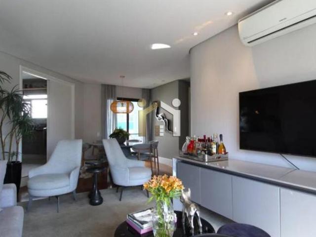 Apartamento reformado para Venda com 140m² Moema, próximo ao ibirapuera