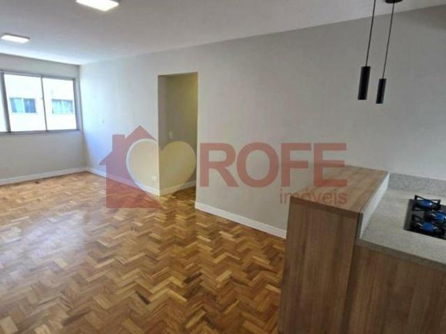 Apartamento reformado para venda em Moema Pássaros excelente localização