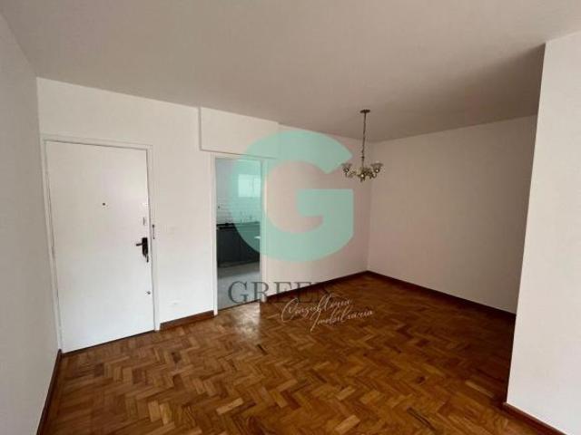 Apartamento reformado Vila Nova Conceição 90m²