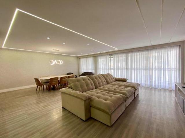 Apartamento Repaginado com 4 quartos 3 suítes à venda, 238 m² por R$ 1.600.000 Pitangueiras Gu