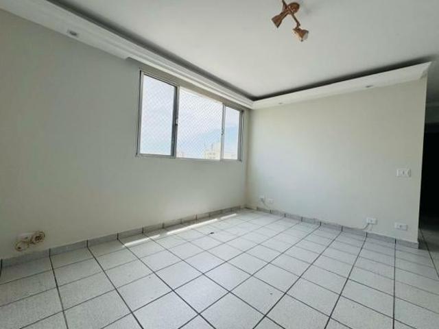 APARTAMENTO REPLETO DE ARMÁRIOS, HÁ 100 METROS DA AV. MASCOTE !
