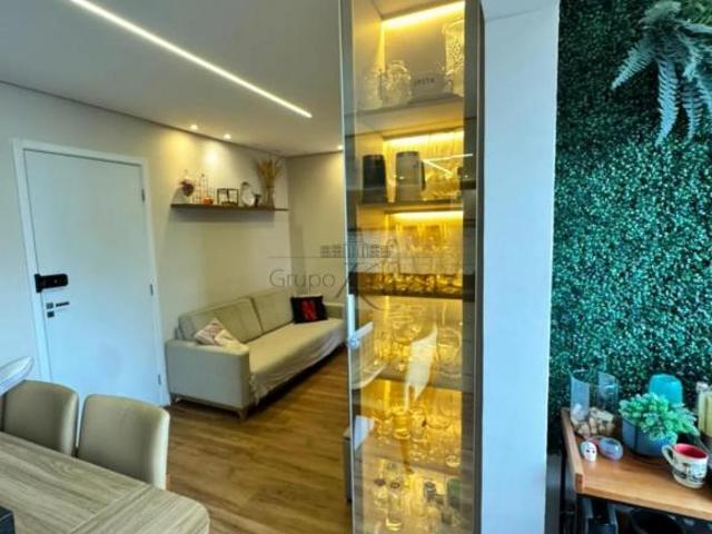 Apartamento Res. Maranata Parque Pq. Industrial 2 Dormitórios 56m²