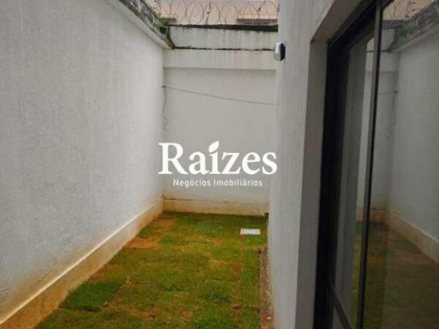 Apartamento residencial 3 quartos sendo 1 suíte com porcelanato no Umuarama
