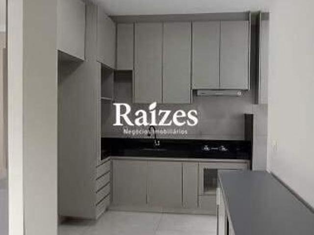 Apartamento residencial 3 quartos sendo 2 suítes com varanda gourmet e porcelanato em Uberlândia