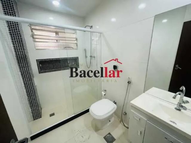 Apartamento: / Residencial / Tijuca