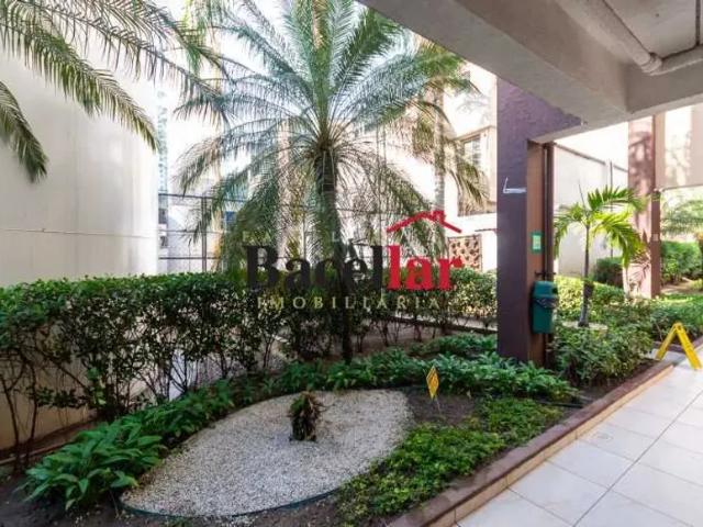 Apartamento: / Residencial / Tijuca