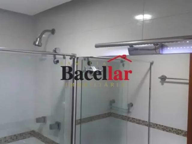 Apartamento: / Residencial / Tijuca