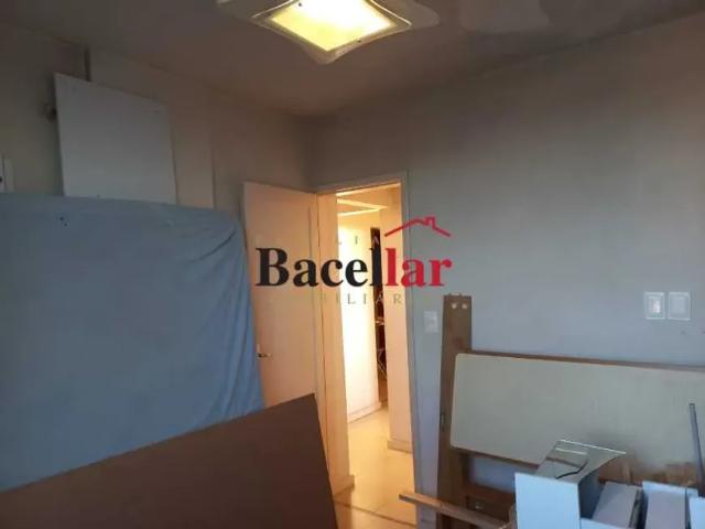 Apartamento: / Residencial / Todos os Santos