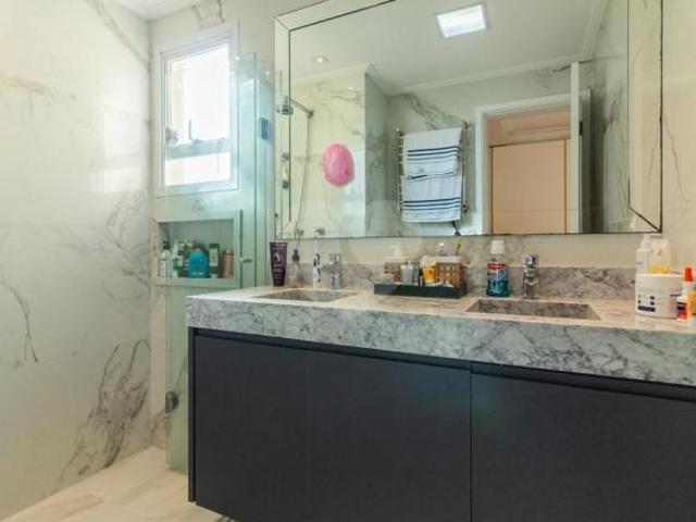 Apartamento Residencial a venda na LAPA !