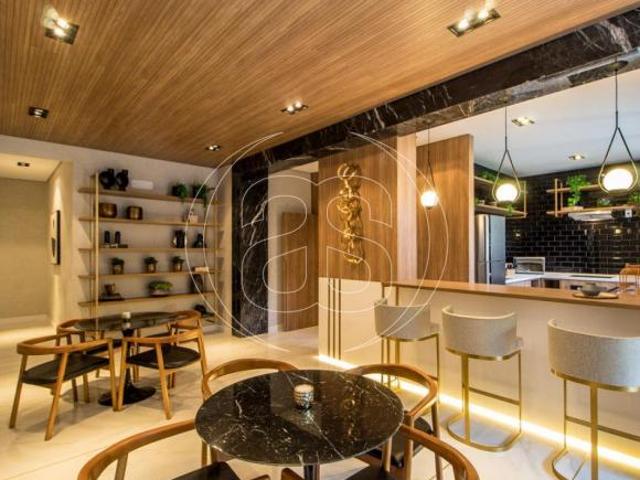 Apartamento residencial à venda na região de Moema Pássaros, com 160m², 3 suítes e 2 vagas!