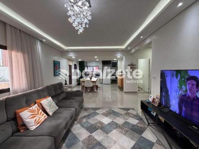 Apartamento Residencial à Venda na Vila Bastos, Santo André — 4 Quarto s + 4 Vagas