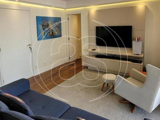 Apartamento residencial à venda e locação na Vila Mariana, com 149m², 4 dormitórios e 2 suítes!