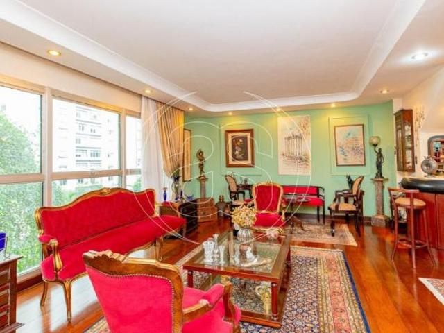Apartamento residencial à venda em Jardim Paulista, com 223m², 3 dormitórios e 2 suítes!