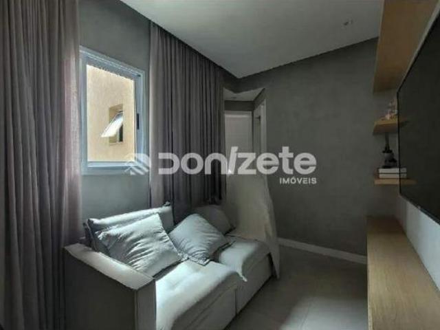 Apartamento residencial à venda em Santo André Pinheirinho | 2 dorms, 2 banheiros, varanda e 1 vag