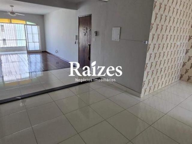 Apartamento residencial à venda em Uberlândia no Bairro Tabajaras com 4 quartos e área gourmet