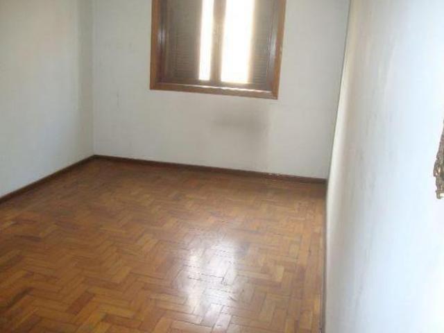 Apartamento residencial à venda, sala grande, cozinha grande e reformada, Fiação elétrica nova. Lin