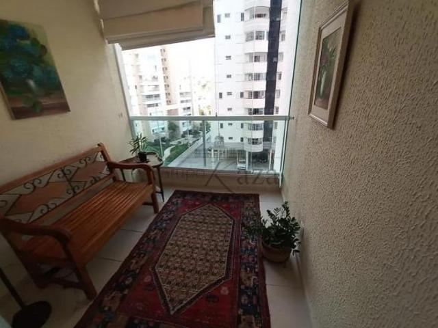 Apartamento Residencial Amadeus Boulevard Jardim das Colinas 1 Dormitório 56m²