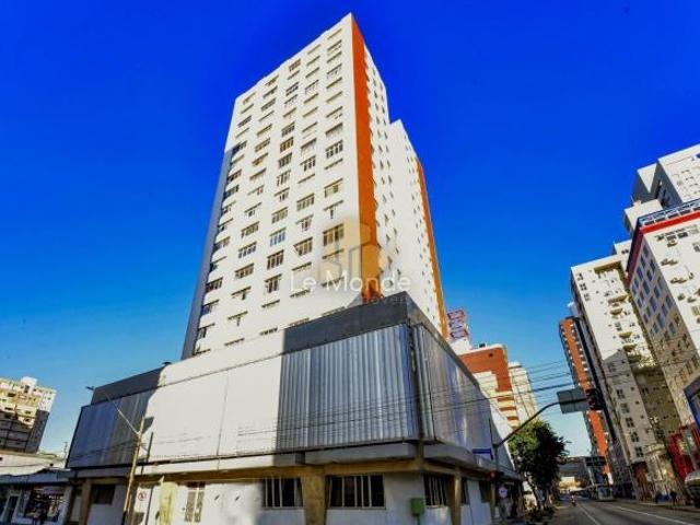 Apartamento Residencial / Centro