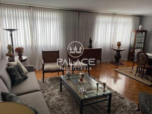 Apartamento: / Residencial / Centro