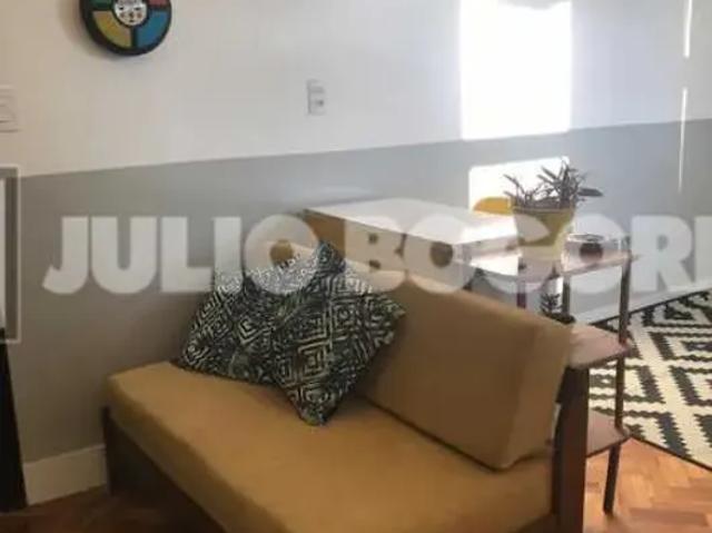 Apartamento: / Residencial / Centro