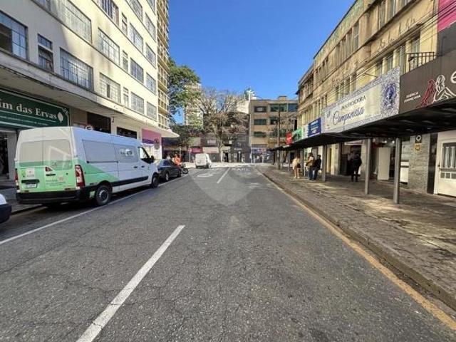 Apartamento Residencial Centro Área Útil: 31 m² Área Total: 31 m²