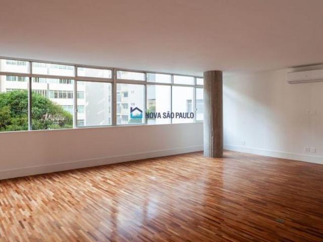 Apartamento Residencial com 271 m² 3 dormitórios sendo 2 suítes sala cozinha banheiro 2 vagas