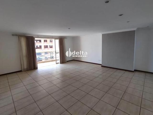 Apartamento residencial com 4 suítes disponível para locação e venda no bairro Fundinho em Uberlândi