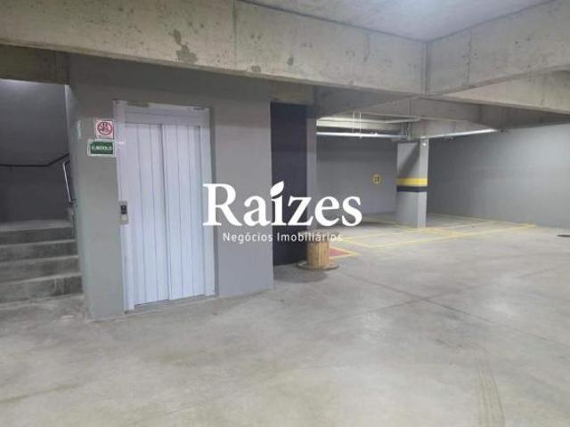 Apartamento residencial de 1 quarto e varanda à venda no Bairro Cazeca, Uberlândia