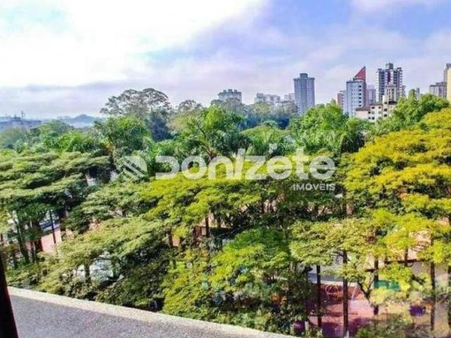 Apartamento Residencial de 240m² no Jardim – 4 Quartos, 4 Vagas, 3 Suítes